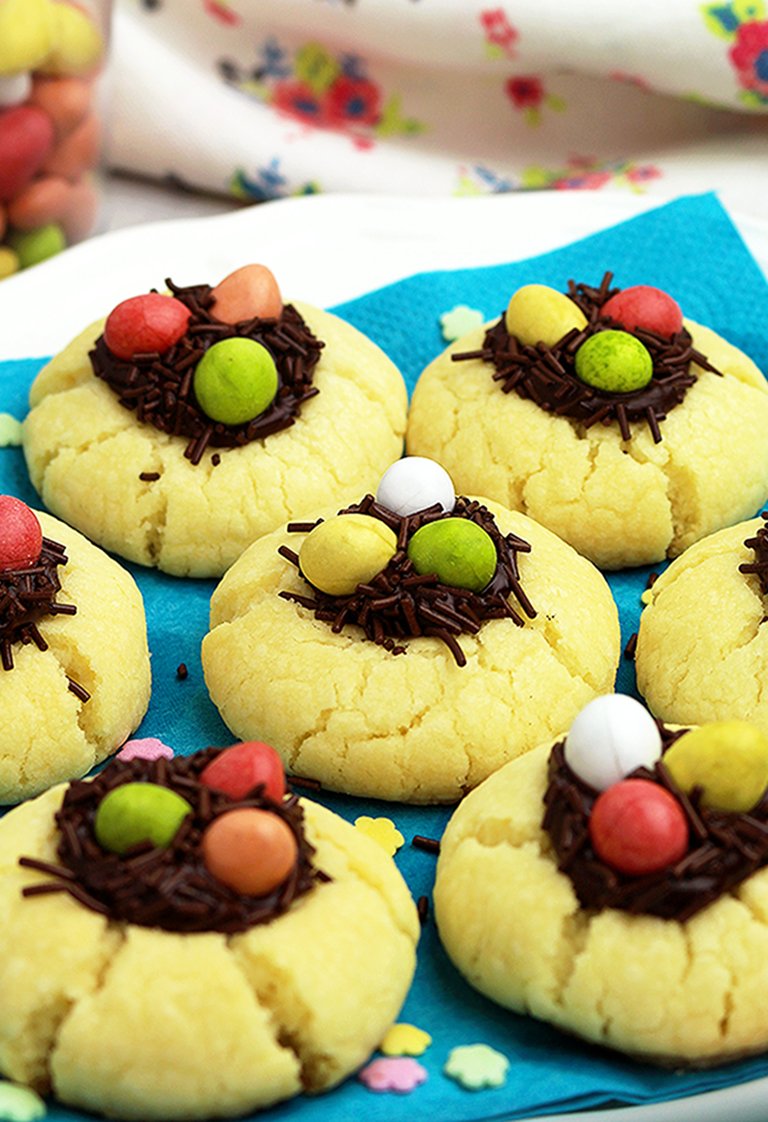 Easter Shortbread Cookies That Simply Melt In Your Mouth..