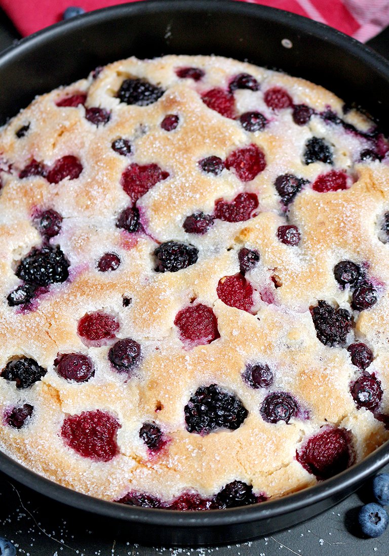 Easy Fresh Berry Cream Cake - Sweet Spicy Kitchen